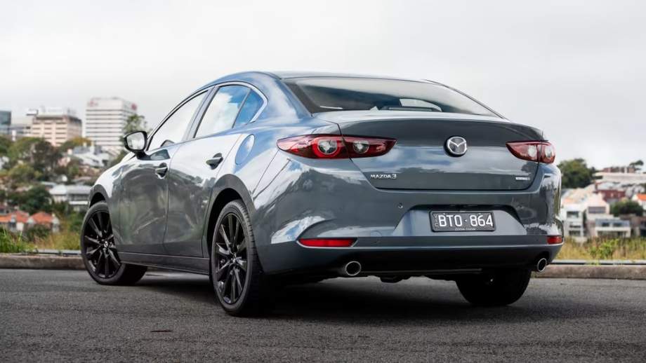 Представлена оновлена Mazda 3 - Автопоради - твій гід у світі авто