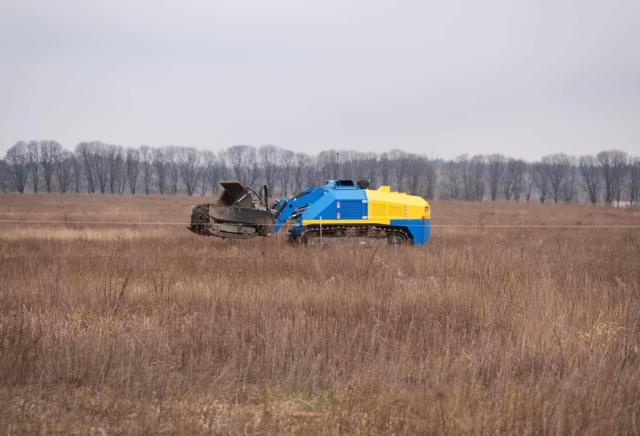 Вітчизняна машина розмінування Germina URCM-3000: опис, фото, відео, ціна - Auto24